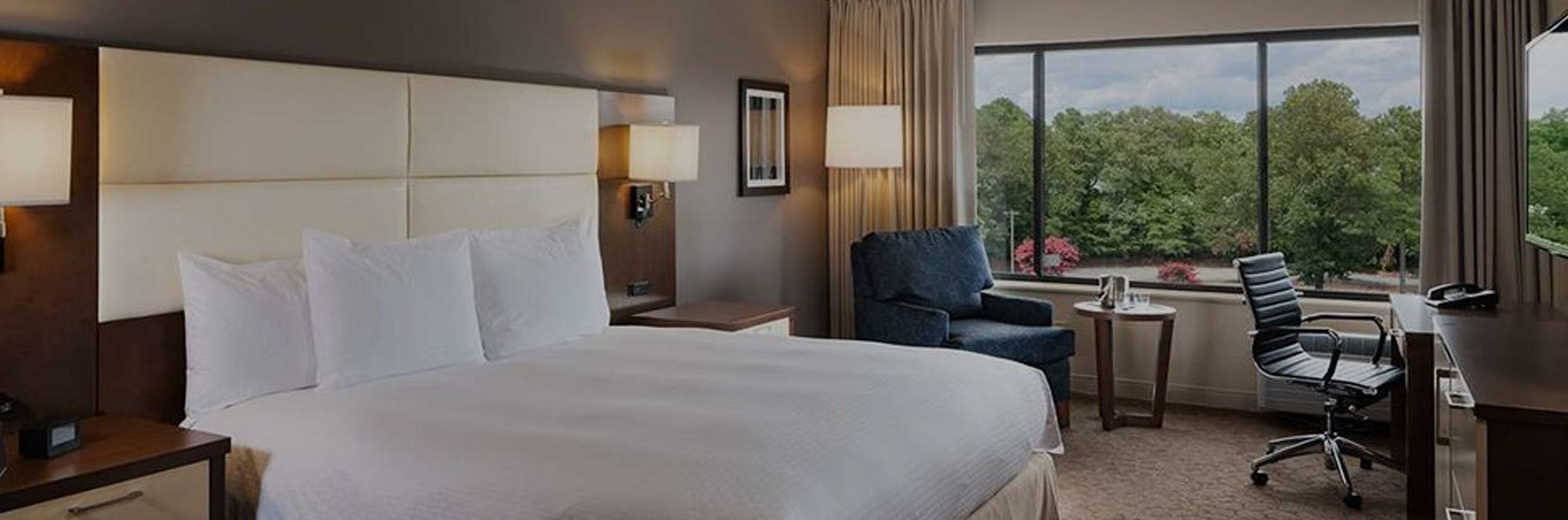 Hero Hotels Landing - Williamsburg VA Vacations